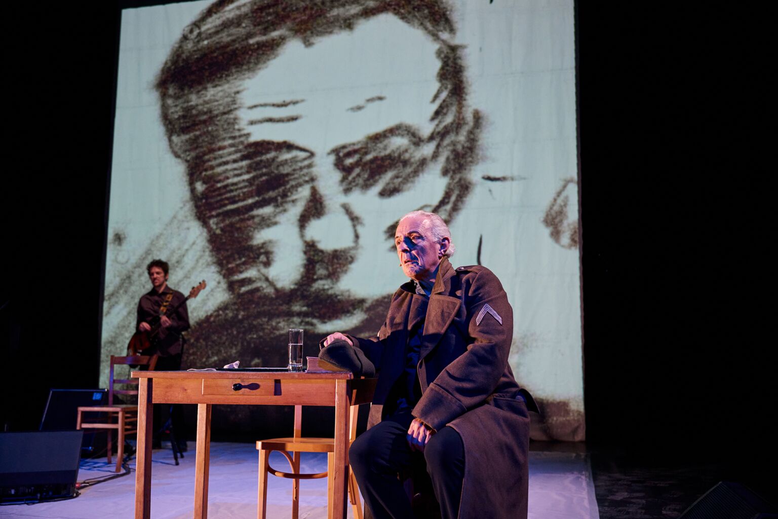 Huub Stapel | Info & Tickets | Theater | De Meerpaal